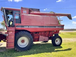 1993 Case IH 1644 Combines For Sale with 4,031 Hrs | Tractor Zoom