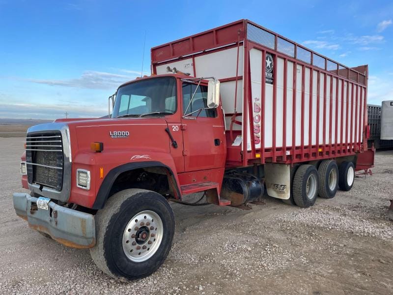SOLD - 1993 Ford L8000 Other Equipment with 193,523 mi | Tractor Zoom