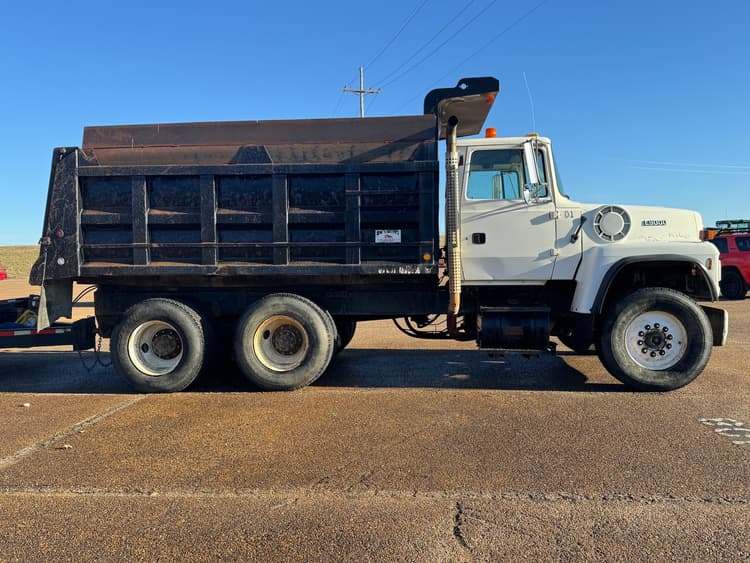 1993 Ford L9000 Other Equipment Trucks for Sale | Tractor Zoom