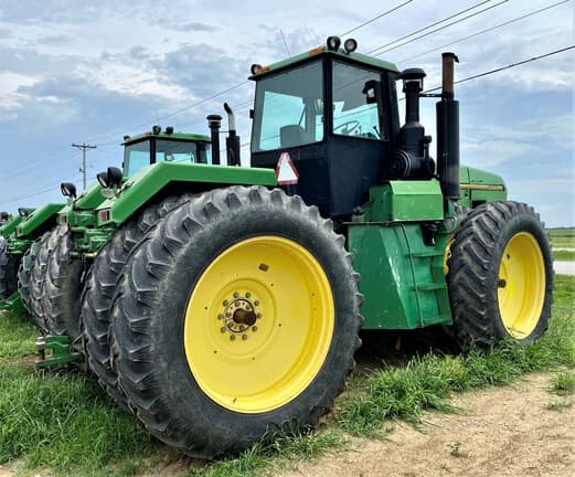 1993 John Deere 8870 Tractors 300 to 424 HP for Sale | Tractor Zoom