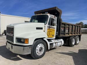 SOLD - 1993 Mack CH613 Lot No. 1916 Other Equipment with --- mi ...