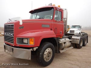 SOLD - 1993 Mack CH613 semi truck Other Equipment with 365,405 mi ...