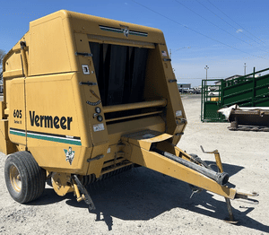 SOLD - 1993 Vermeer 605K Hay and Forage with 5,908 Bales | Tractor Zoom