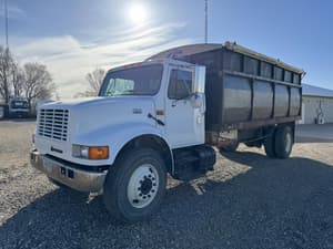 SOLD - 1994 International 4900 Lot No. 1156 Other Equipment with --- mi ...