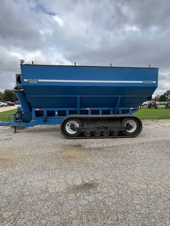 1994 Kinze 1040 Harvesting Grain Carts for Sale | Tractor Zoom