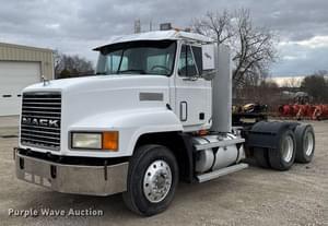1994 Mack CH613 Lot No. EM3710 Other Equipment For Sale with 182,961 mi | Tractor Zoom