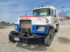 SOLD - 1994 Mack DM690S MIXER Truck Other Equipment with 87,589 mi ...