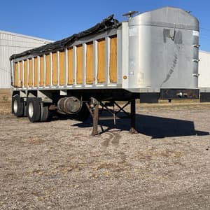 SOLD - 1994 Travis T102 Lot No. 62 Other Equipment with 36 Ft | Tractor ...