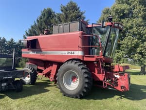 SOLD - 1995 Case IH 2144 Stock No. 01016144713C Combines with 3,850 Hrs ...