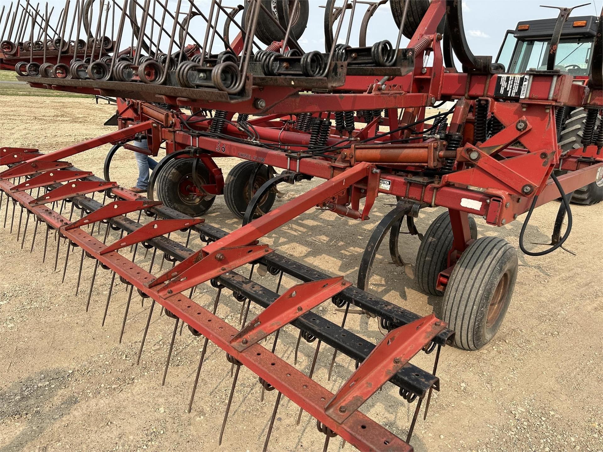 1995 Case IH 5600 Tillage Chisel Plows for Sale | Tractor Zoom