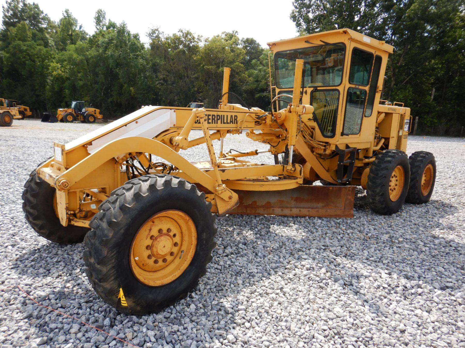 SOLD - 1995 Caterpillar 120G Construction with 13,180 Hrs | Tractor Zoom
