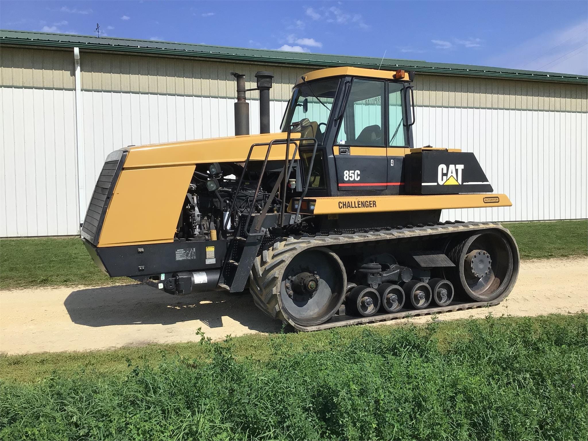 SOLD - 1995 Challenger 85C Lot No. 7357 Tractors with 9,816 Hrs ...