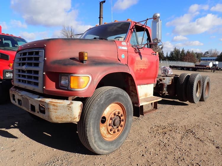1995 Ford F-800 Other Equipment Trucks for Sale | Tractor Zoom