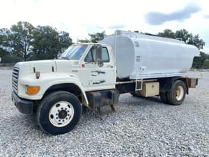 SOLD - 1995 Ford F-800 Lot No. 57467595 Other Equipment with 299,979 mi ...