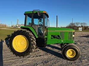 SOLD - 1995 John Deere 7200 Tractors with 3,811 Hrs | Tractor Zoom