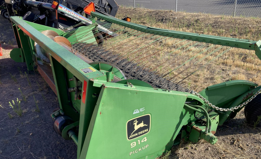 SOLD - 1995 John Deere 914 Harvesting with --- Rows | Tractor Zoom