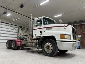 1995 Mack CH613 Lot No. 1315 Other Equipment For Sale with --- mi | Tractor Zoom