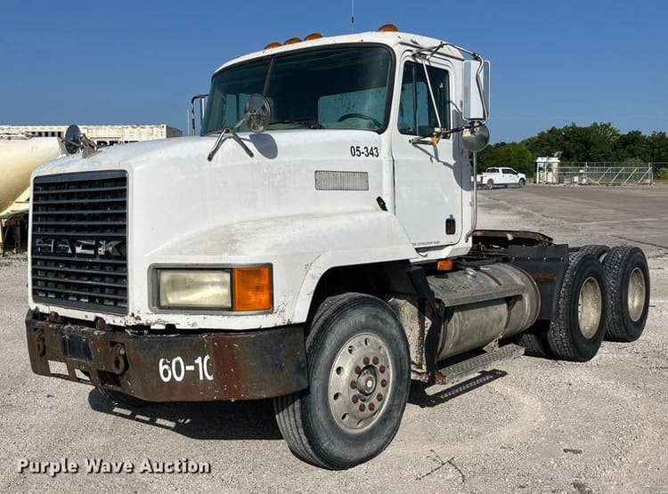 SOLD - 1995 Mack CH613 Other Equipment Trucks | Tractor Zoom