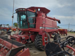 SOLD - 1996 Case IH 2166 Lot No. 55 Combines with 4,652 Hrs | Tractor Zoom