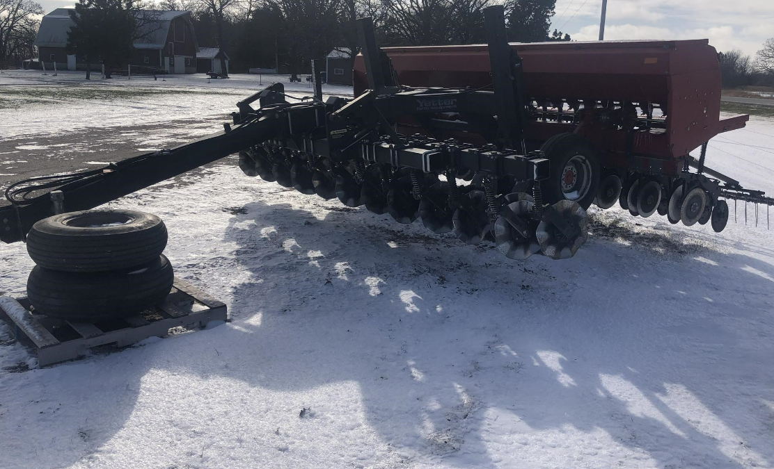 SOLD - 1996 Case IH 5400 Planting with 8 In | Tractor Zoom