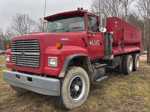SOLD - 1996 Ford L8000 Lot No. 6318262 Other Equipment with 133,747 mi ...