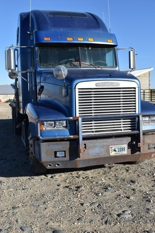 1996 Freightliner M11 Other Equipment Trucks for Sale | Tractor Zoom