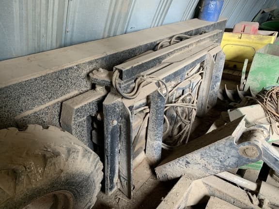 Tractor Zoom - 1996 Grouser Dozer Blade