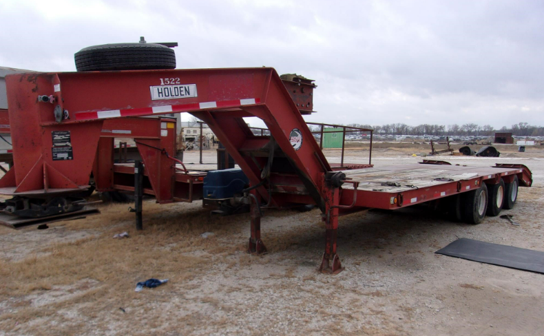 SOLD - 1996 Holden HLB40215 Other Equipment with 26 Ft | Tractor Zoom