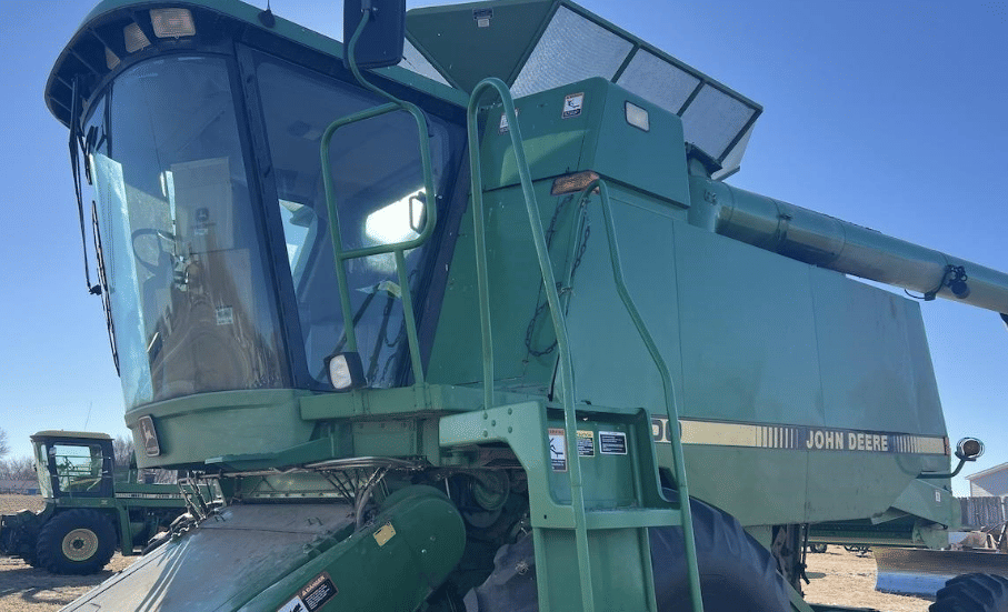 Tractor Zoom - 1996 John Deere 9600