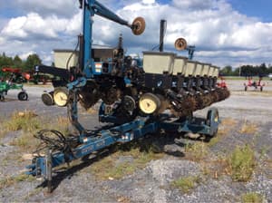 SOLD - 1996 Kinze 2500 Stock No. 172035 Planting with 15 Rows | Tractor ...