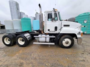 SOLD - 1996 Mack CH613 Lot No. 476 Other Equipment with 24,025 mi | Tractor Zoom