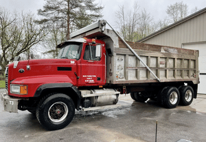 SOLD - 1996 Mack CL700 Other Equipment with 414,999 mi | Tractor Zoom