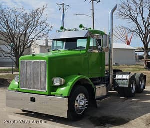 SOLD - 1996 Peterbilt 357 Lot No. DT6762 Other Equipment with --- mi ...