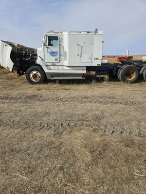 SOLD - 1997 Freightliner FLD112 Lot No. 1271 Other Equipment with ...
