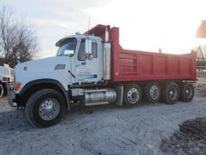 SOLD - 1997 Mack RD688S Lot No. 1112 Other Equipment with 299,343 mi ...
