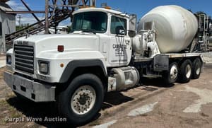 SOLD - 1997 Mack RD690S Lot No. DQ6782 Other Equipment with 167,036 mi ...