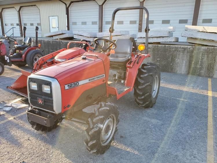 1997 Massey Ferguson 1230 Tractors Less than 40 HP for Sale | Tractor Zoom