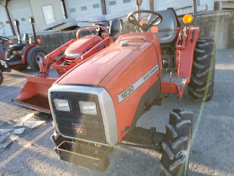 1997 Massey Ferguson 1230 Tractors Less than 40 HP for Sale | Tractor Zoom