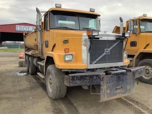 SOLD - 1997 Volvo ACL64 Lot No. 2926 Other Equipment with 401,285 mi ...