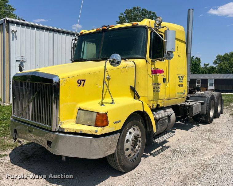 SOLD - 1997 Volvo WIA Other Equipment with --- mi | Tractor Zoom