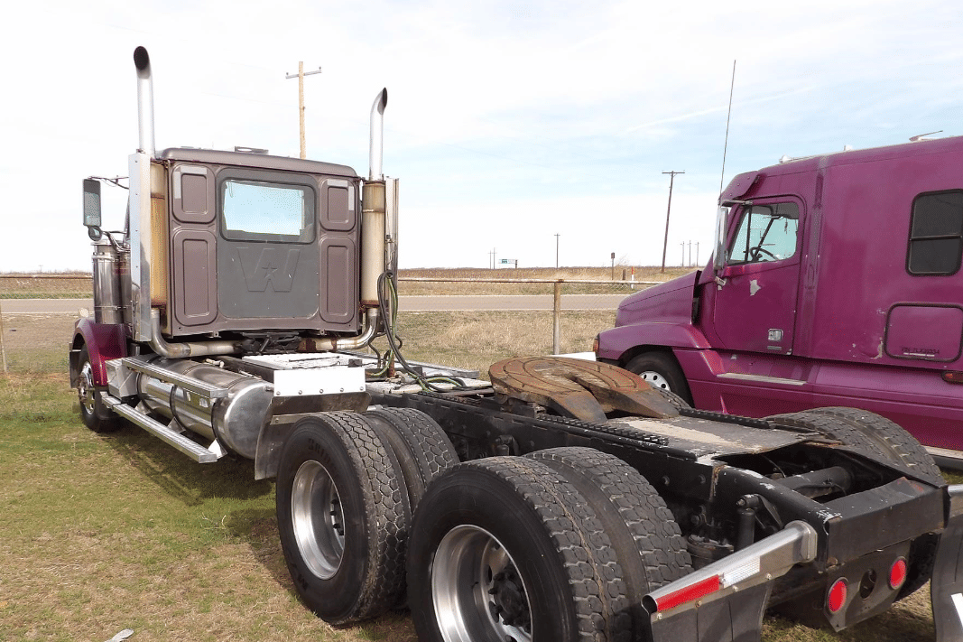 Tractor Zoom - 1997 Western Star 4900EX
