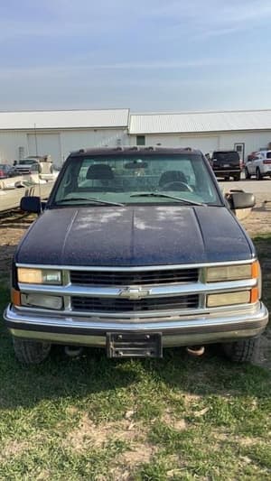 1998 Chevrolet 3500 Lot No. 2259 Other Equipment For Sale with 138,455 ...