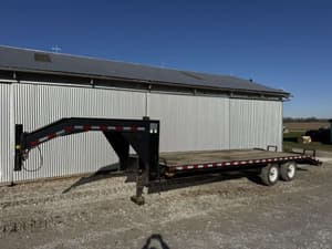 SOLD - 1998 Corn Pro 20+4 7K Lot No. 749 Other Equipment with 20 Ft ...