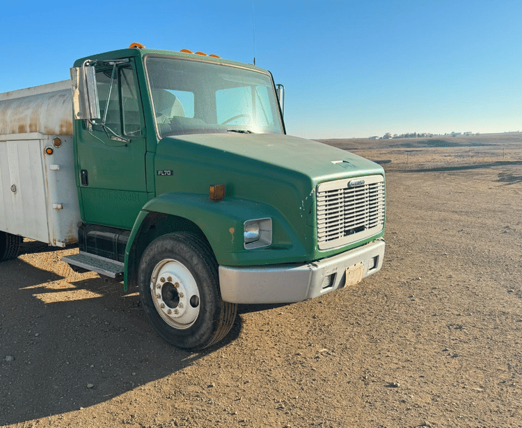 1998 Freightliner FL70 Other Equipment Trucks for Sale | Tractor Zoom