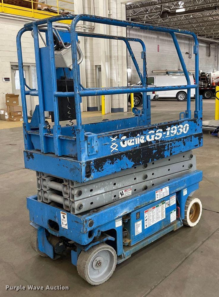 SOLD - 1998 Genie GS-1930 Lot No. LS9508 Construction with 583 Hrs ...