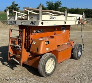 SOLD - 1998 JLG Sizzor 3969-E scissor lift Construction with 26,268 Hrs ...