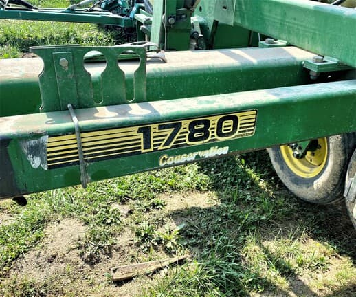 1998 John Deere 1780 Planting Planters for Sale | Tractor Zoom