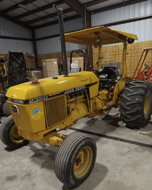SOLD - 1998 John Deere 2350 Tractors with 5,712 Hrs | Tractor Zoom