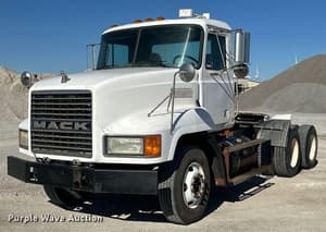 SOLD - 1998 Mack CH600 Lot No. EK0376 Other Equipment with 645,036 mi | Tractor Zoom