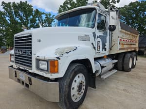 1998 Mack CH613 Lot No. 18773 Other Equipment For Sale with 441,156 mi | Tractor Zoom